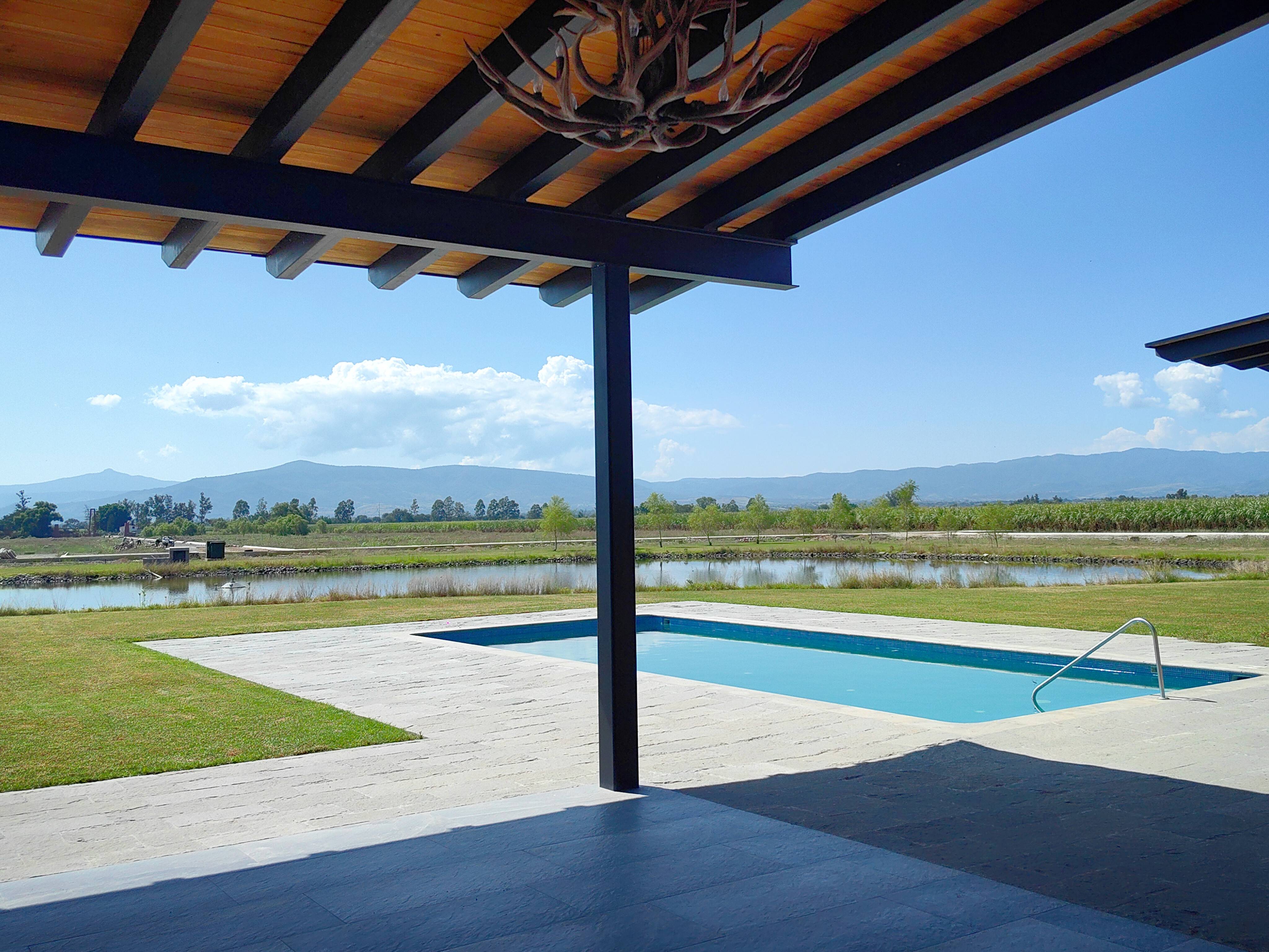 Huho - AMECA COUNTRY CLUB ll sección